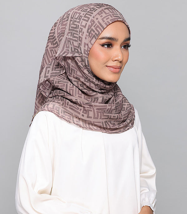 Monogram Taupe – Bokitta Lover